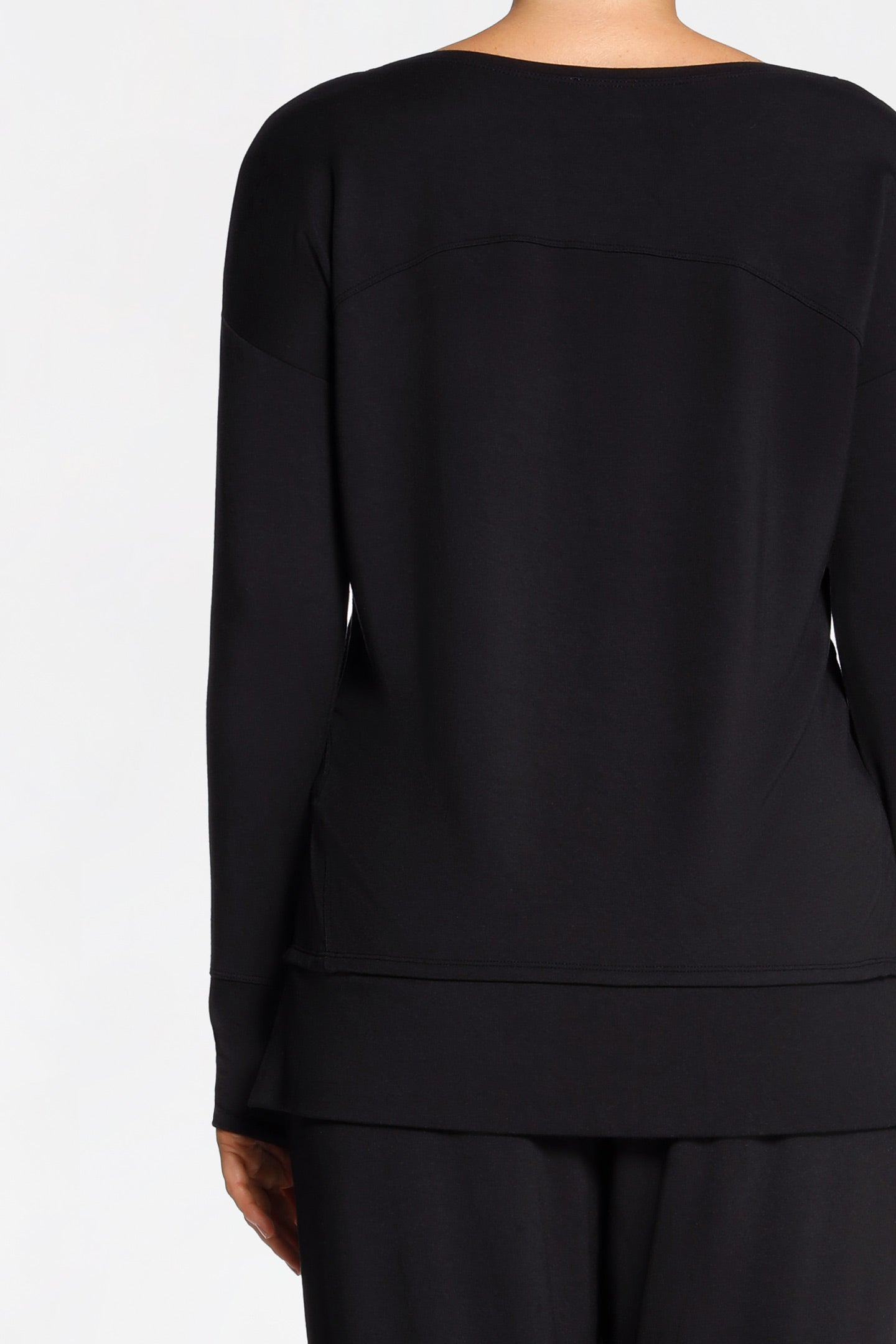 Buy ATHLEISURE SWEATER online at Intimo